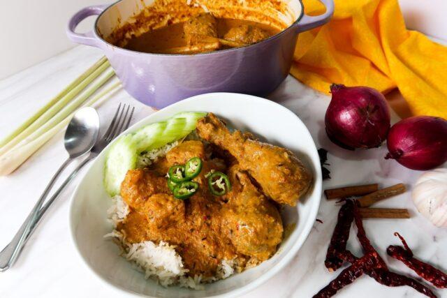 The "Real" Singaporean Chicken Curry - Recipe and Origins